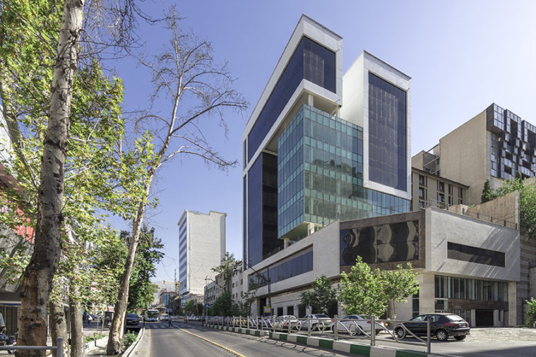 Valiasr Commercial Building - مهندسین مشاور عمارت خورشید