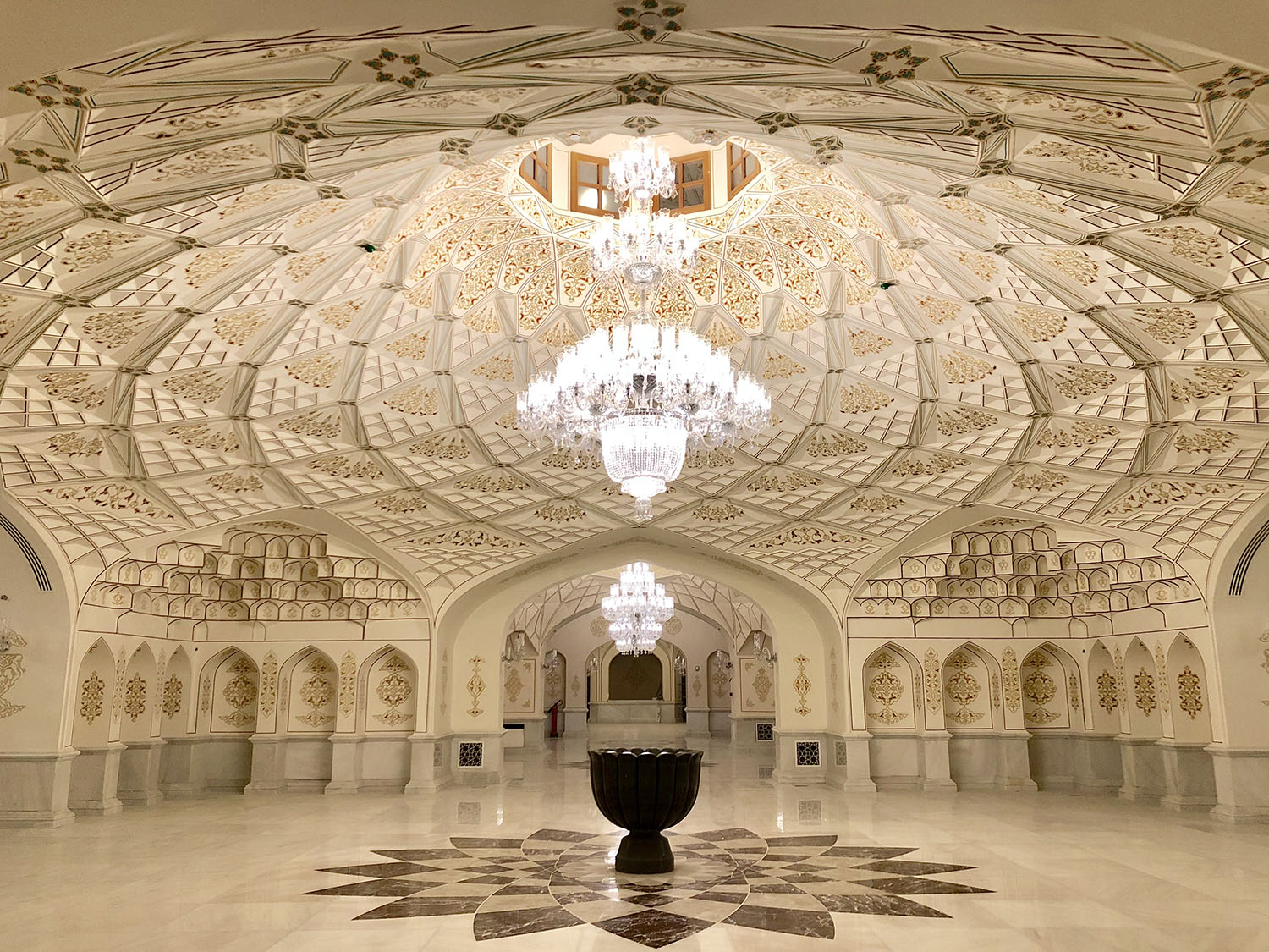 Iran Mall-Design and Construction - مهندسین مشاور عمارت خورشید